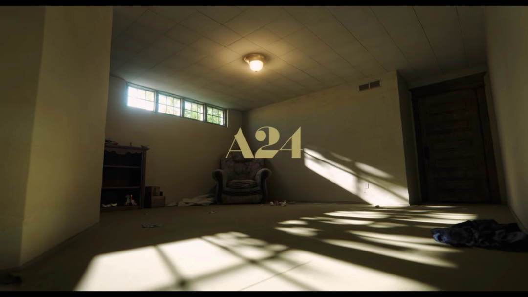 A24《后室》电影预告片发布：Kane Parsons执导5月29日上映